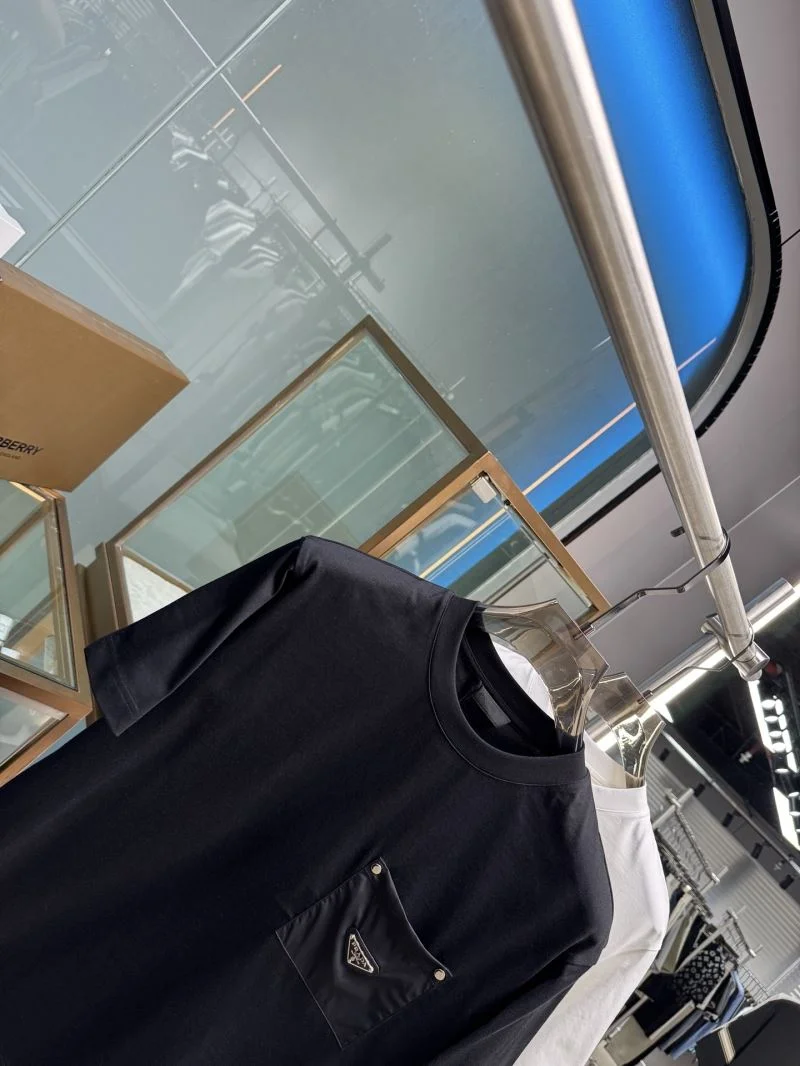 High fidelity Prada T-Shirts