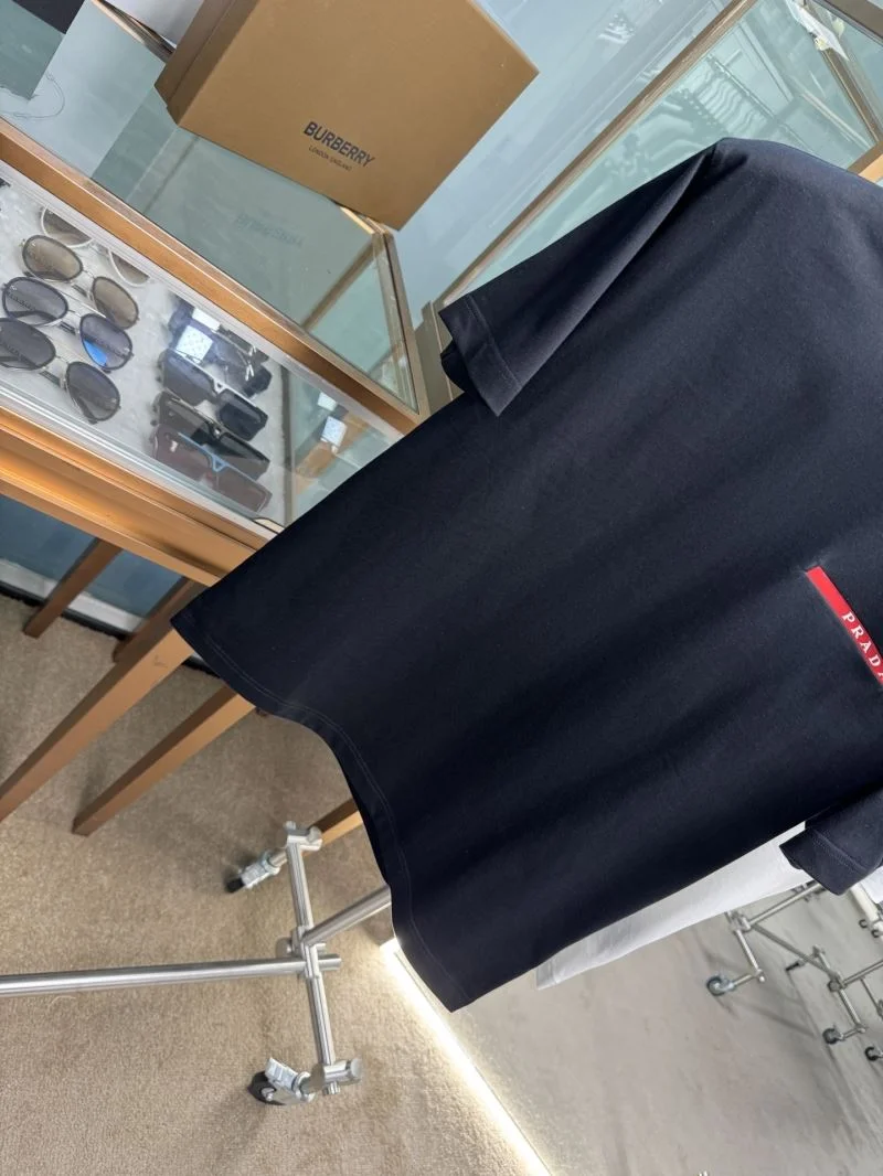 Accurate model Prada T-Shirts