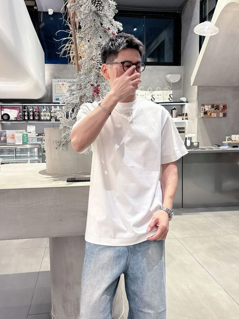 Cut-rate Prada T-Shirts