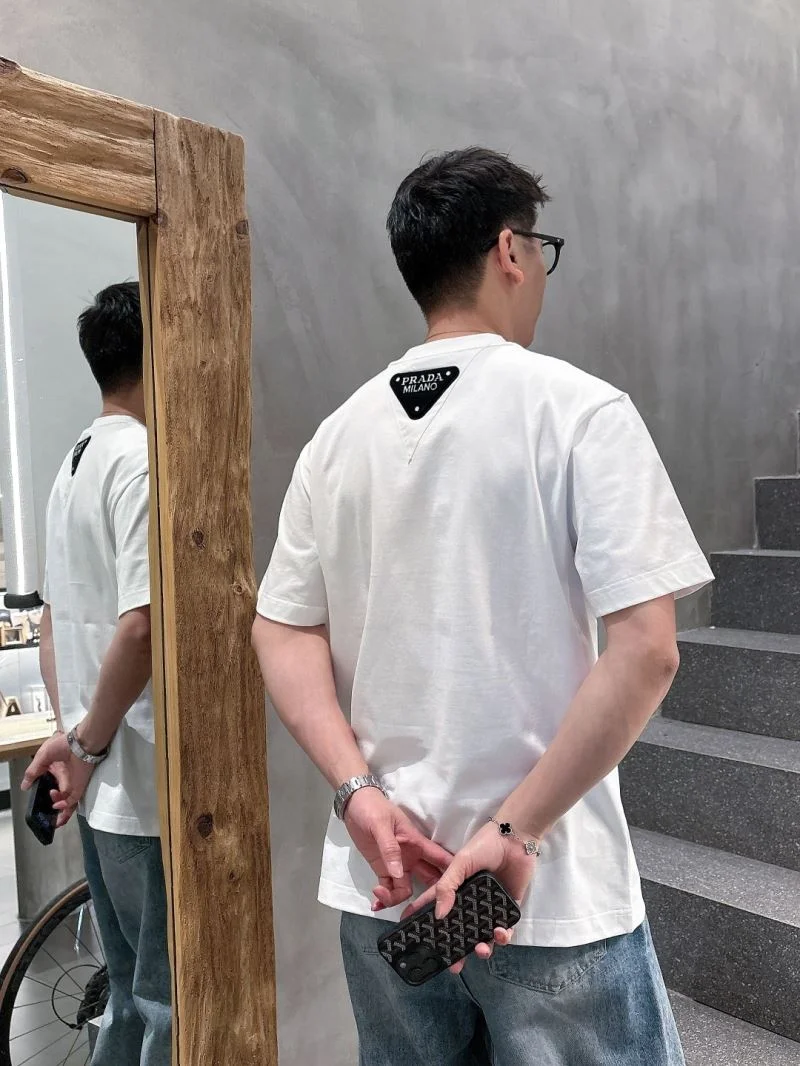 Cut-rate Prada T-Shirts