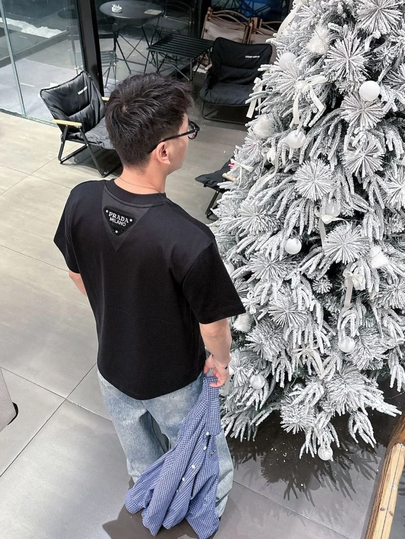 Bargain Prada T-Shirts