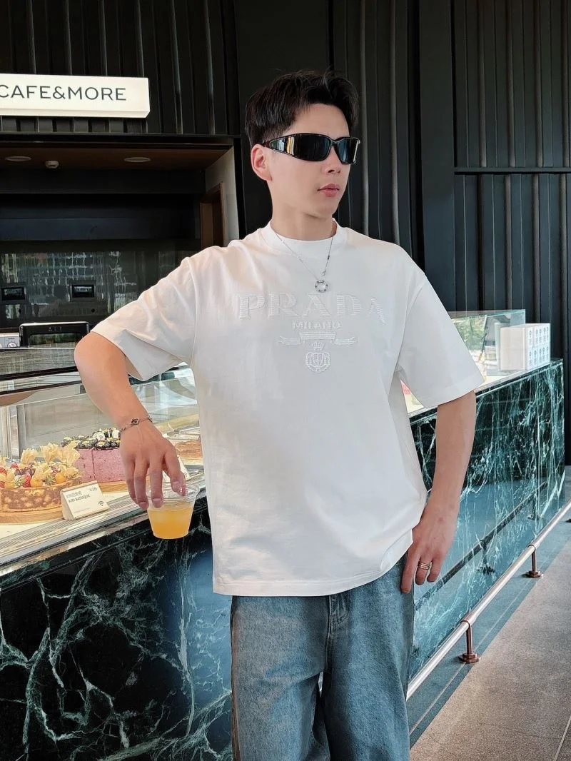 Cut-rate Prada T-Shirts
