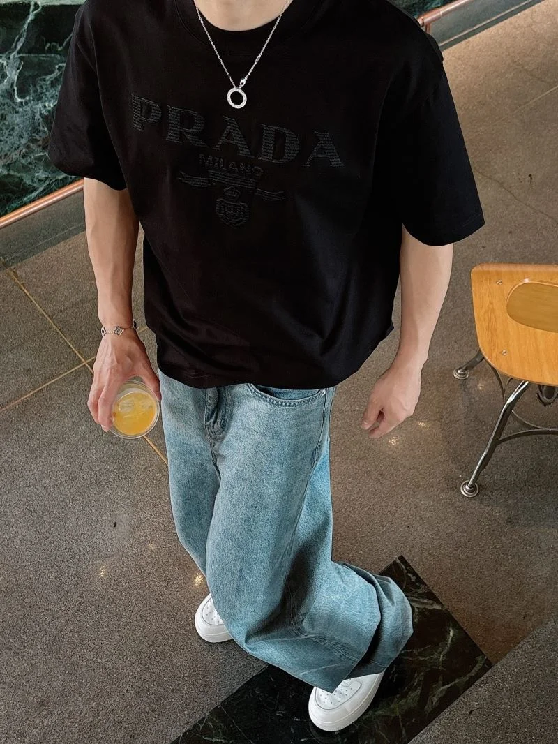 Accurate model Prada T-Shirts