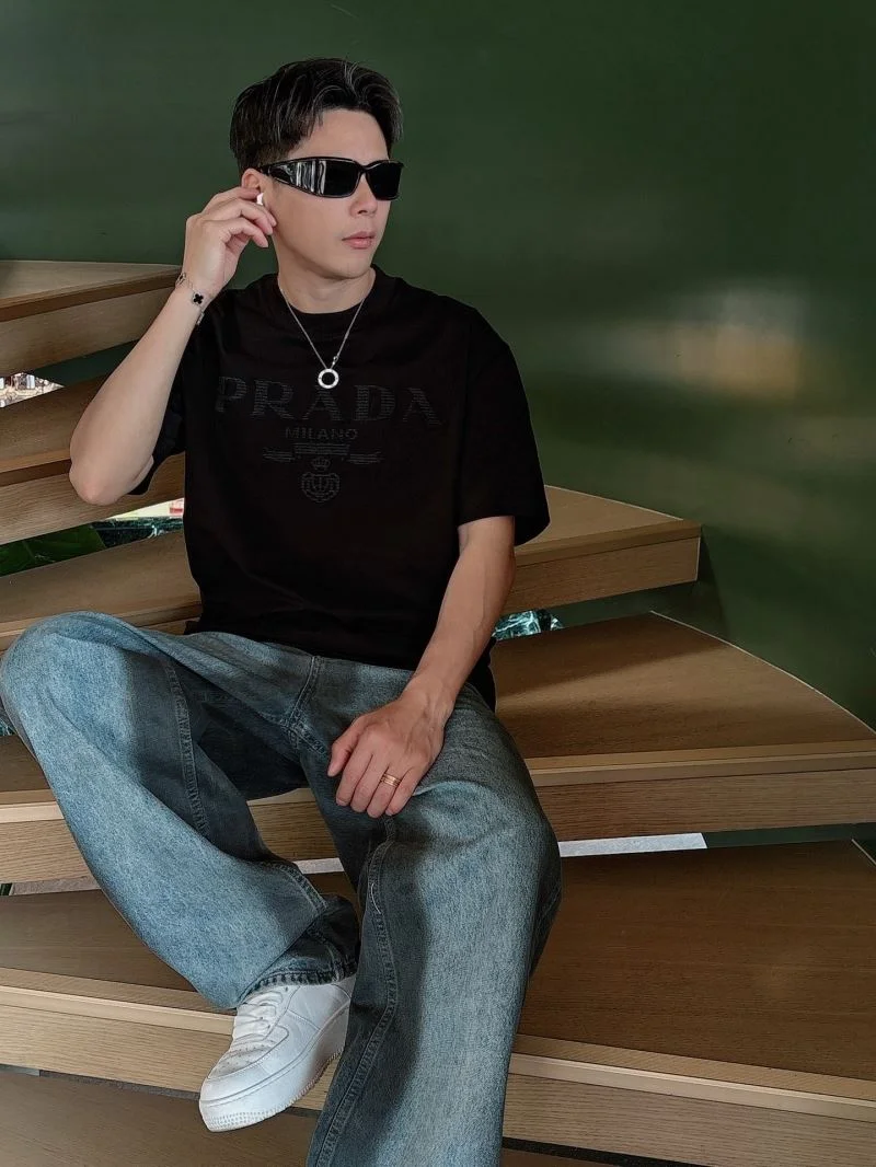 Accurate model Prada T-Shirts