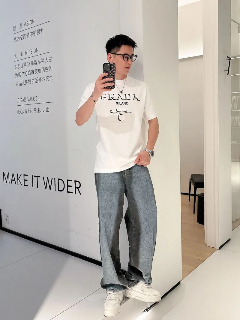 Factory-made Prada T-Shirts