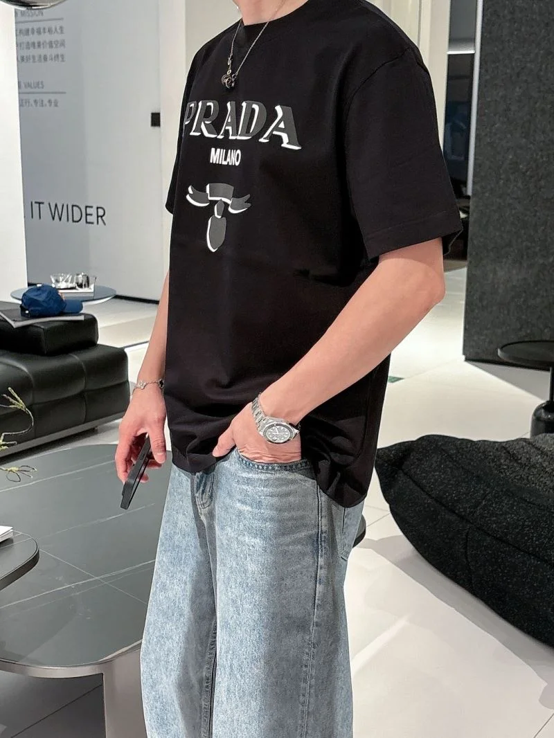 High fidelity Prada T-Shirts