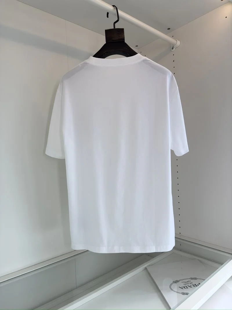 High fidelity Prada T-Shirts