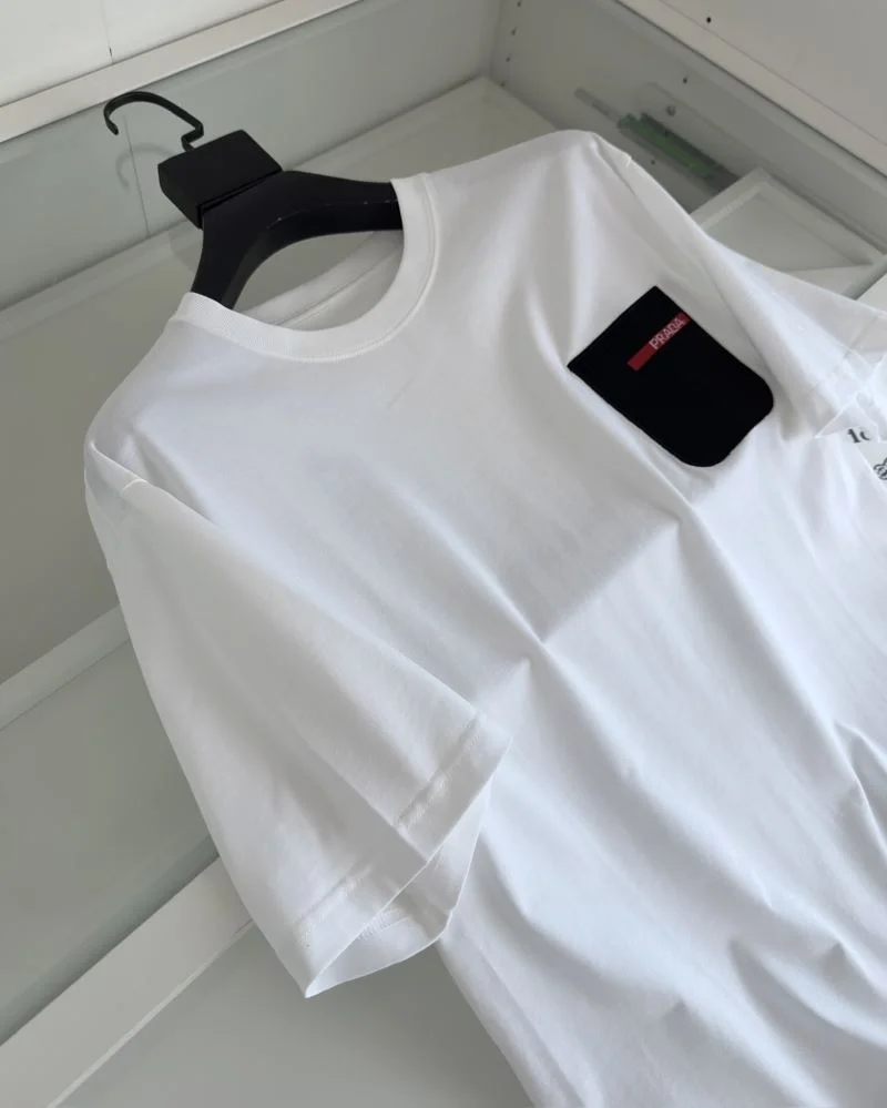 High fidelity Prada T-Shirts