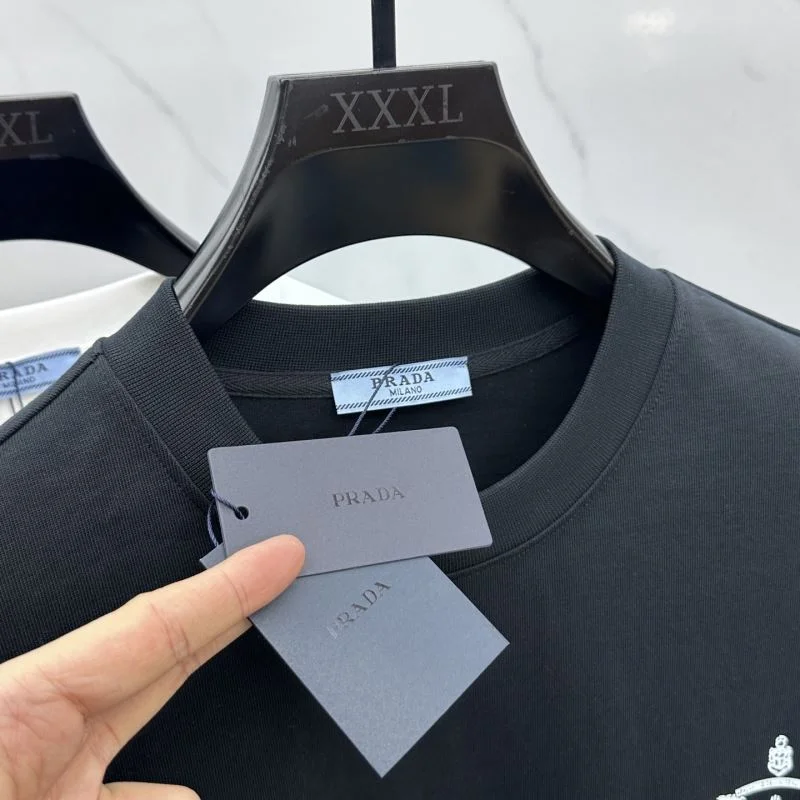 Inexpensive Prada T-Shirts