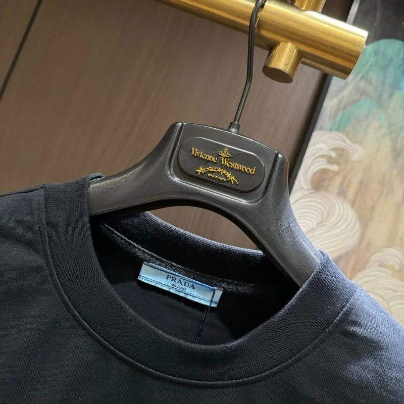 Inexpensive Prada T-Shirts