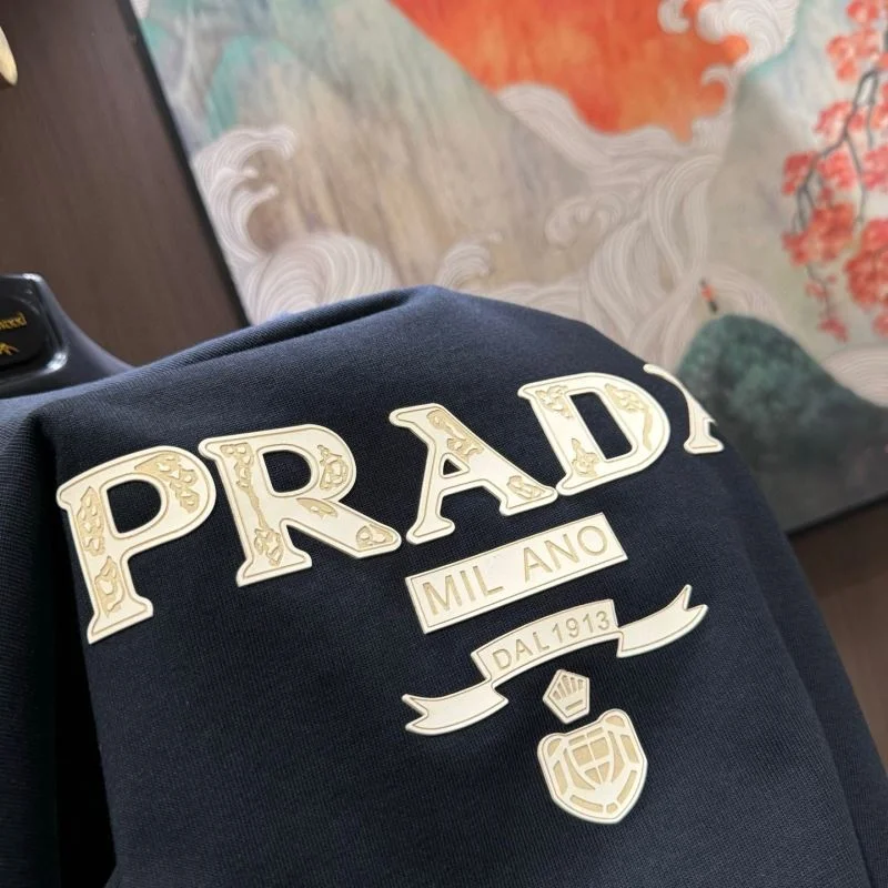 Inexpensive Prada T-Shirts