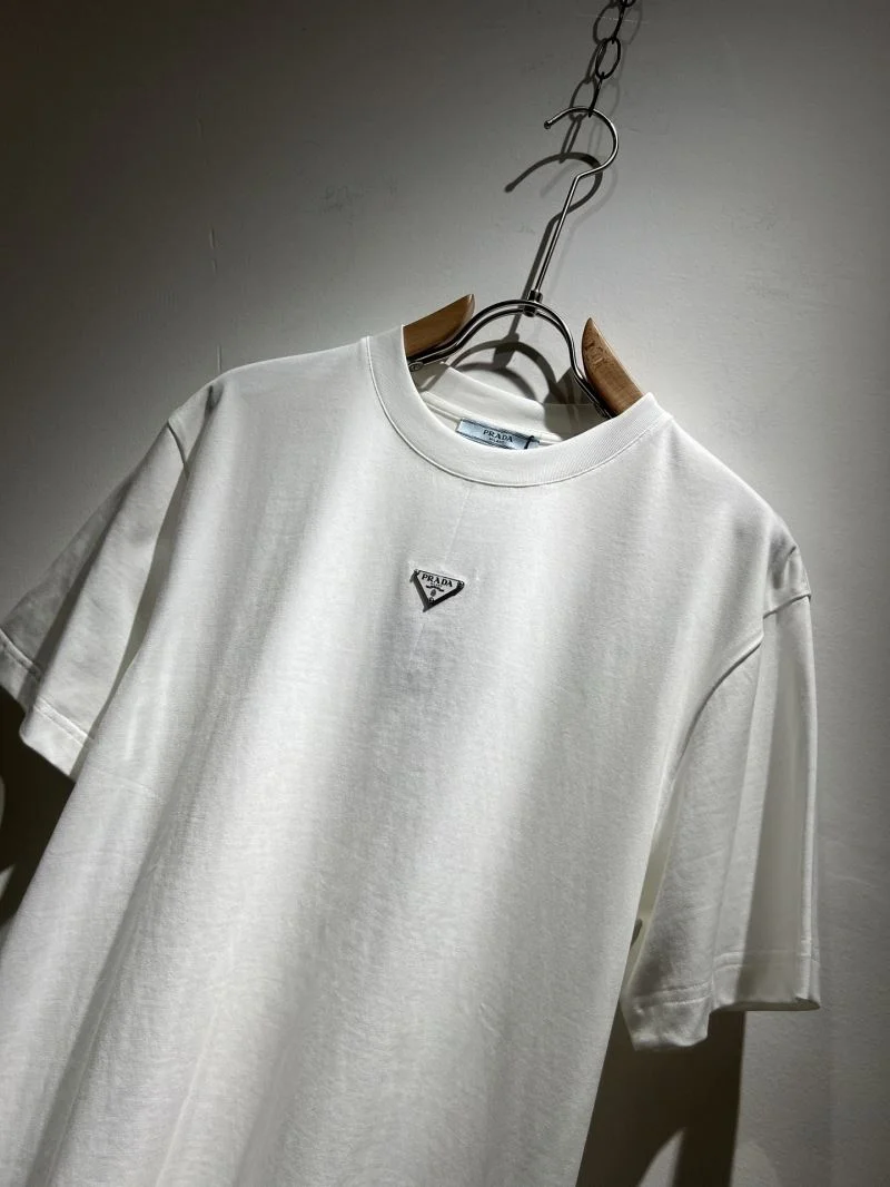 Low-cost Prada T-Shirts
