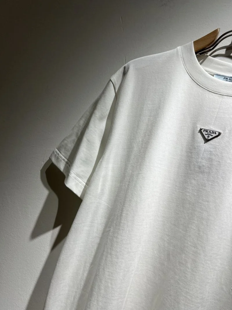 Low-cost Prada T-Shirts