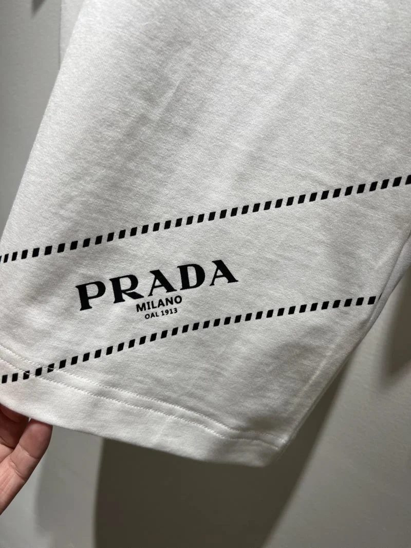 Low-cost Prada T-Shirts