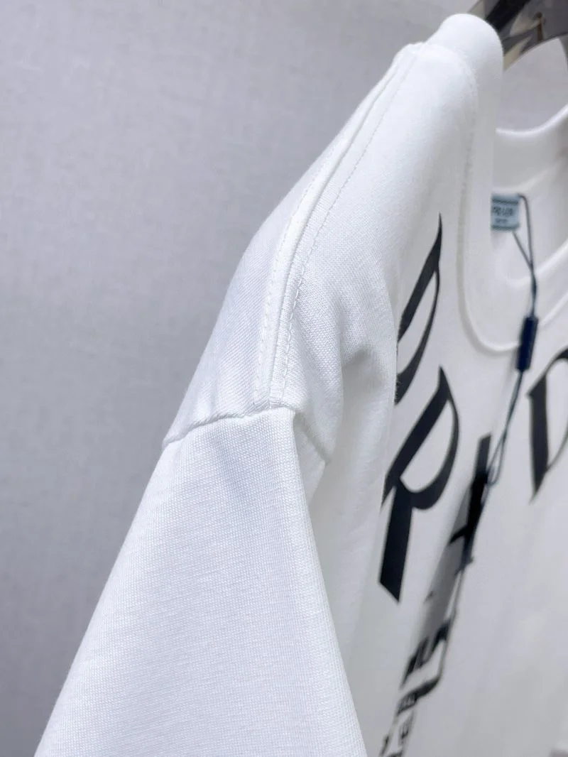 Accurate model Prada T-Shirts