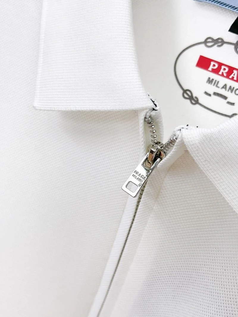 Factory-made Prada T-Shirts