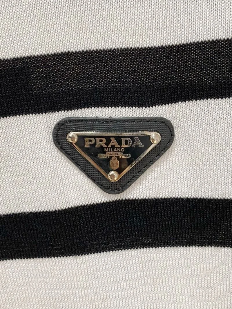 Cut-rate Prada T-Shirts