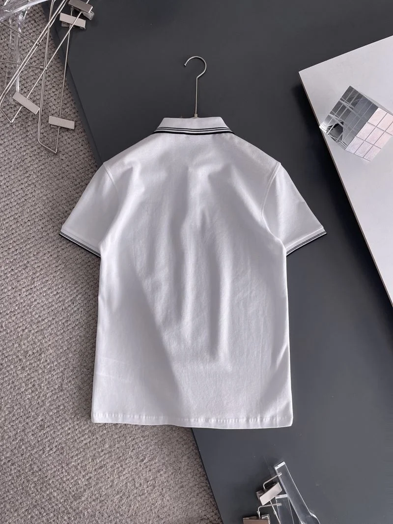 Inexpensive Prada T-Shirts