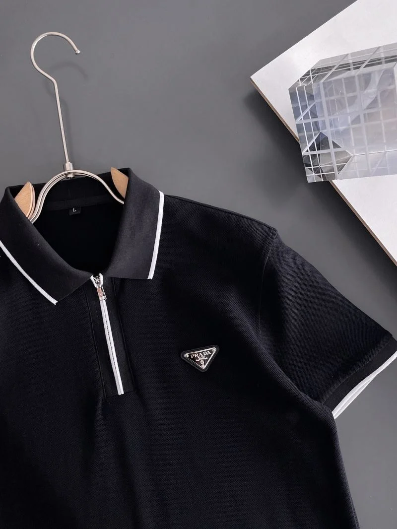 Low-cost Prada T-Shirts