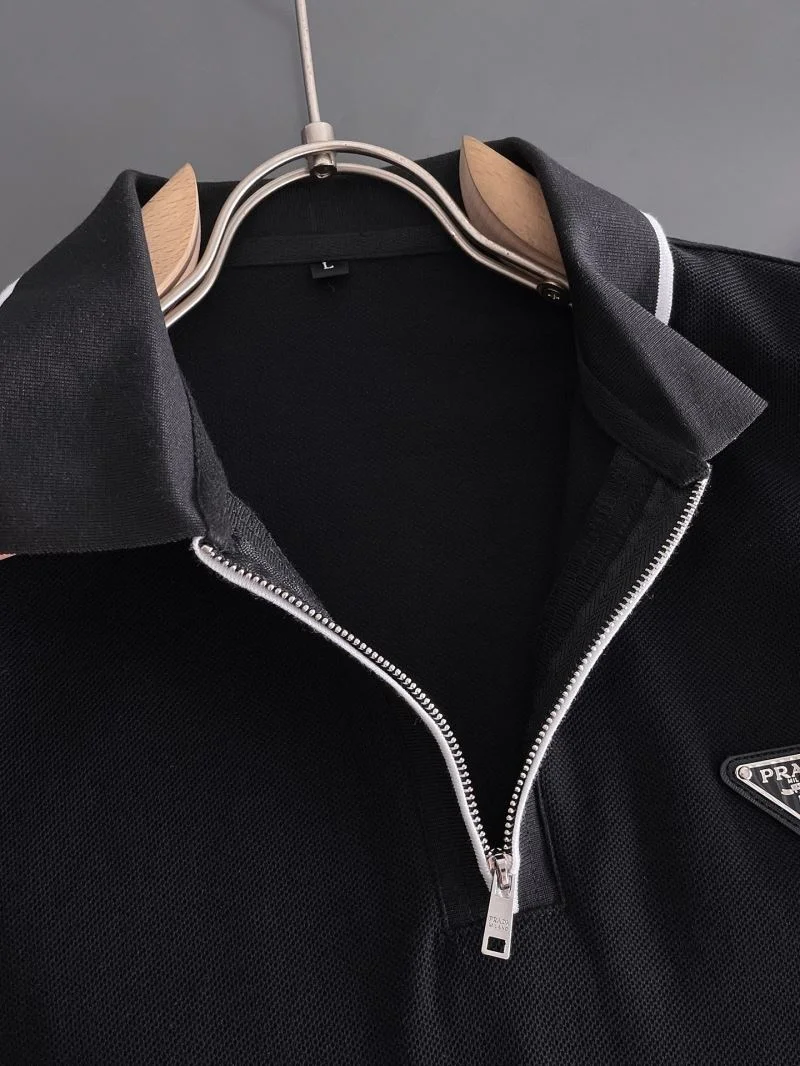 Low-cost Prada T-Shirts