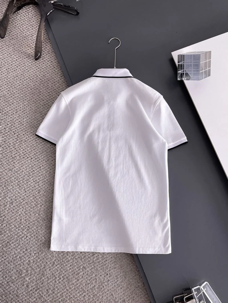 Low-cost Prada T-Shirts
