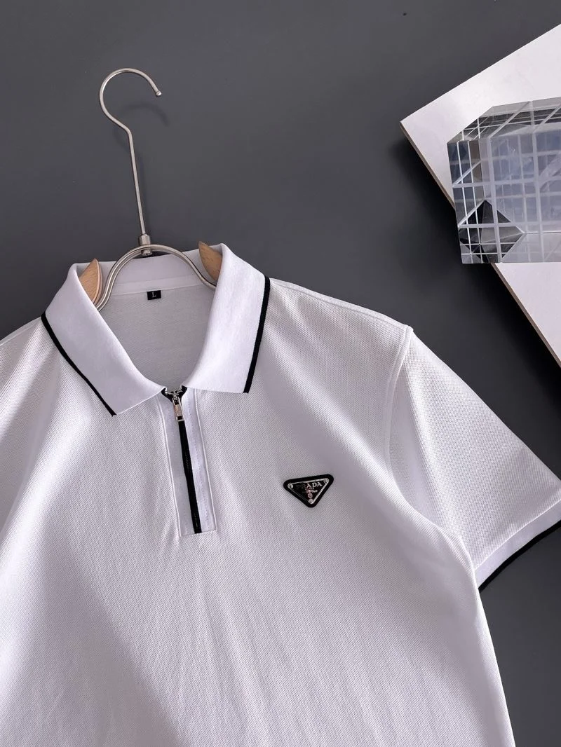 Low-cost Prada T-Shirts