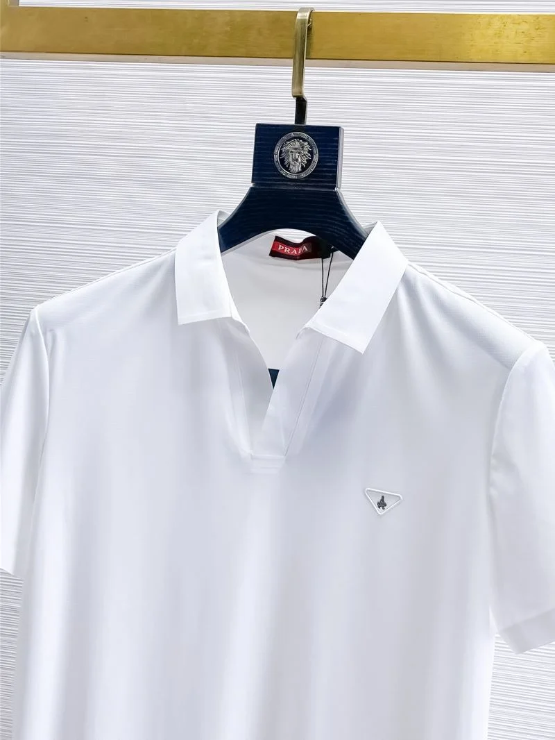 High fidelity Prada T-Shirts