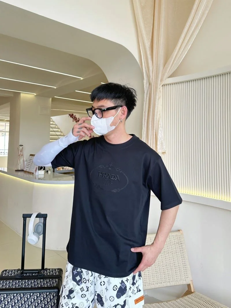 Cut-rate Prada T-Shirts