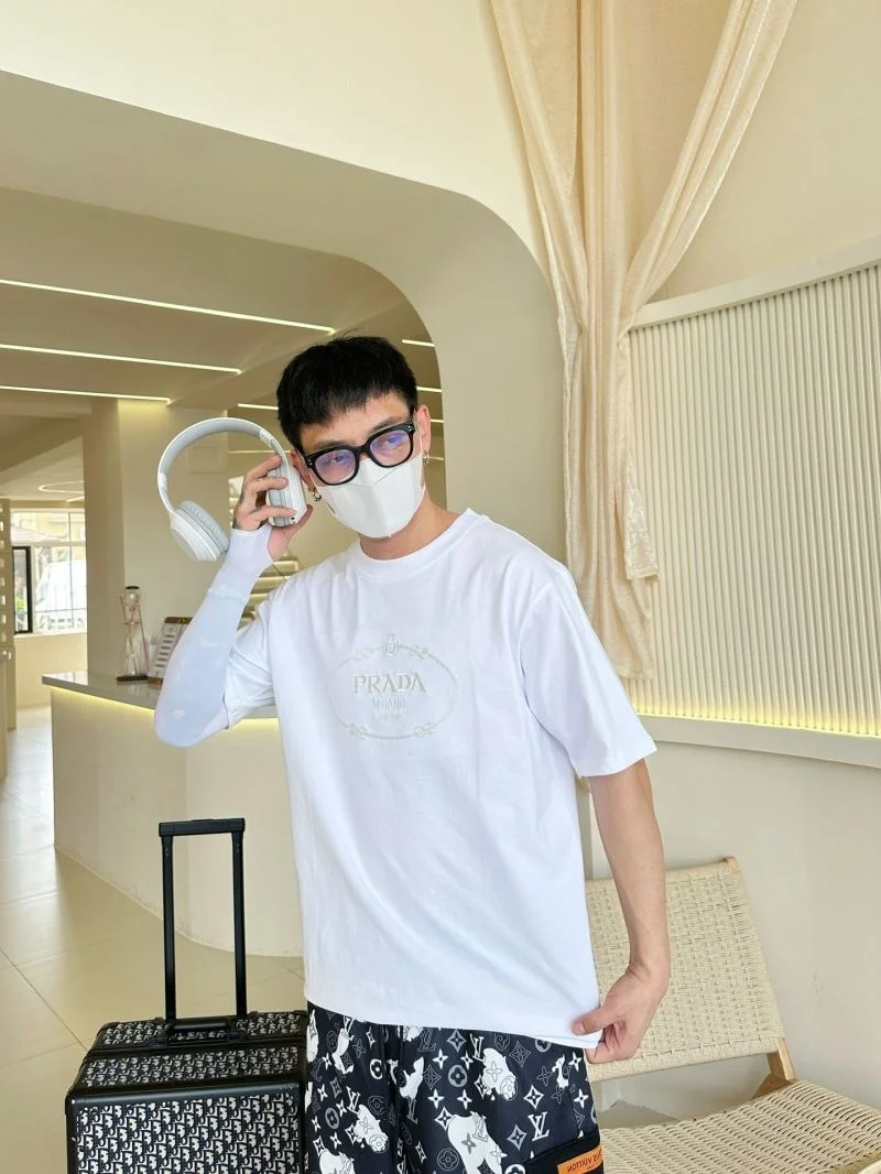 Original Prada T-Shirts