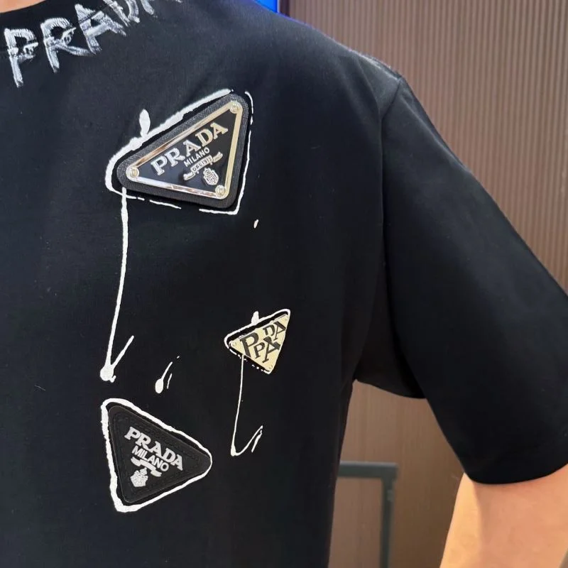 Inexpensive Prada T-Shirts