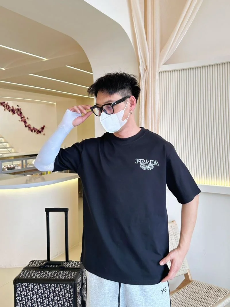 Affordable Prada T-Shirts