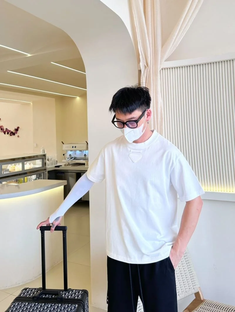 High accuracy Prada T-Shirts