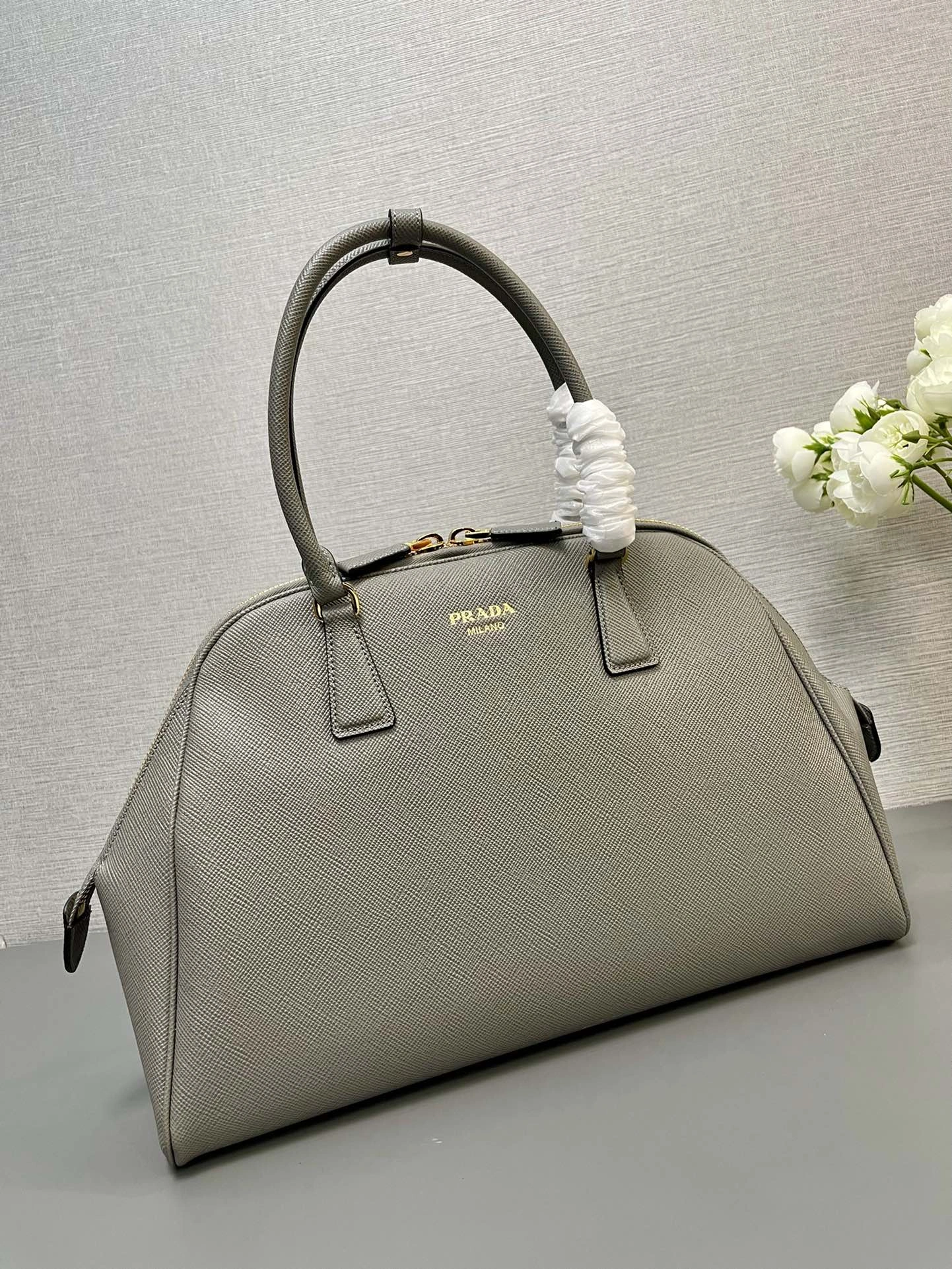 Accurate model Prada Top Handle Bags