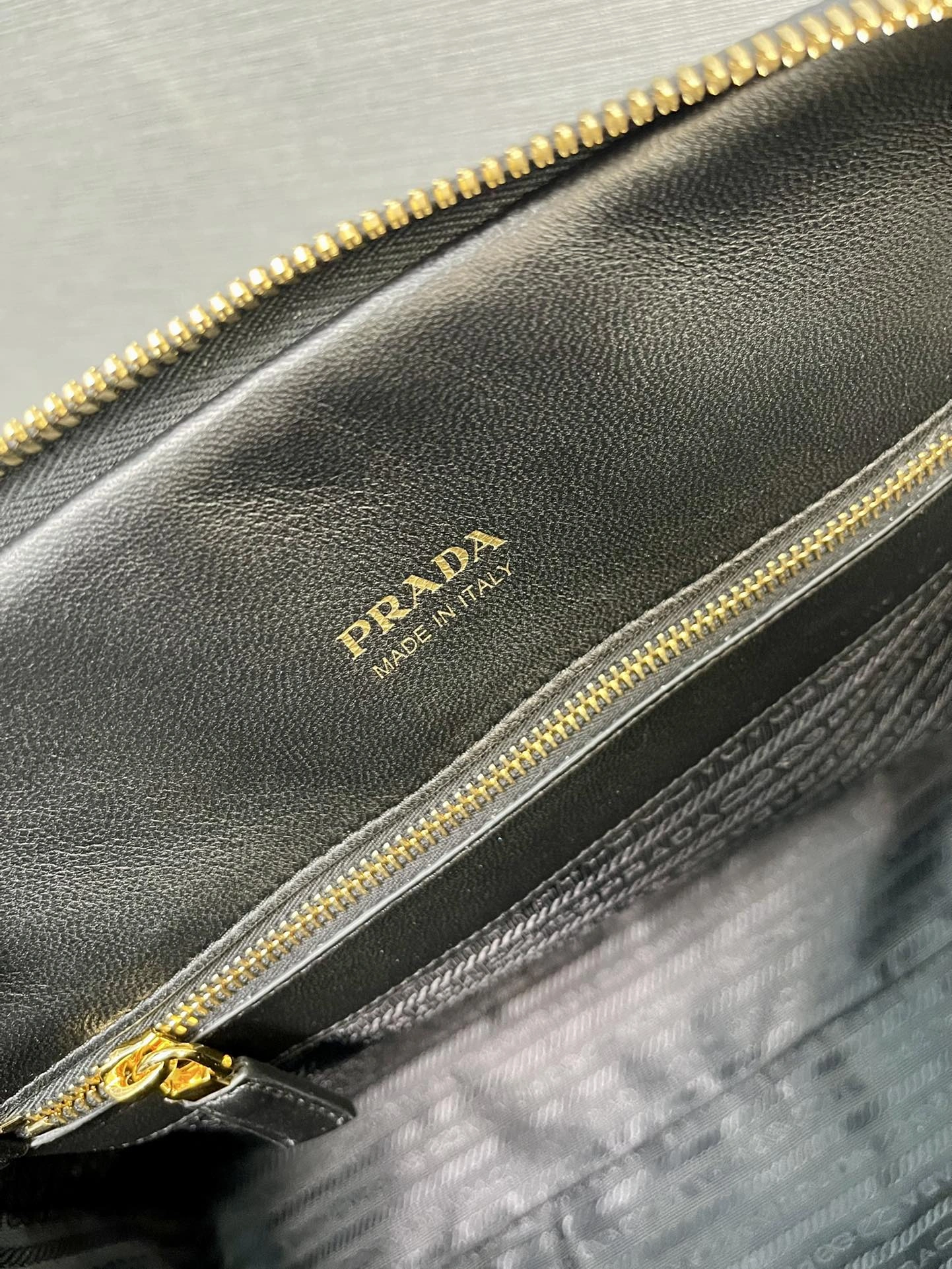 Brand-original Prada Top Handle Bags