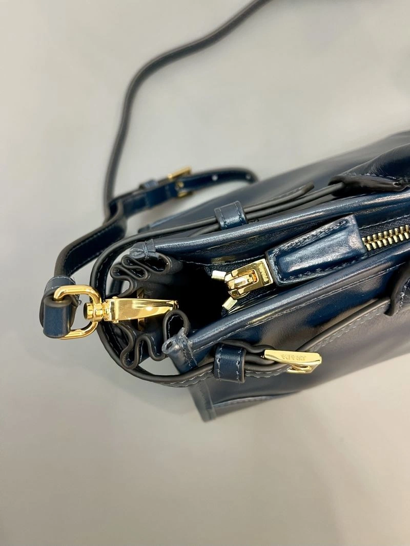 Accurate model Prada Top Handle Bags