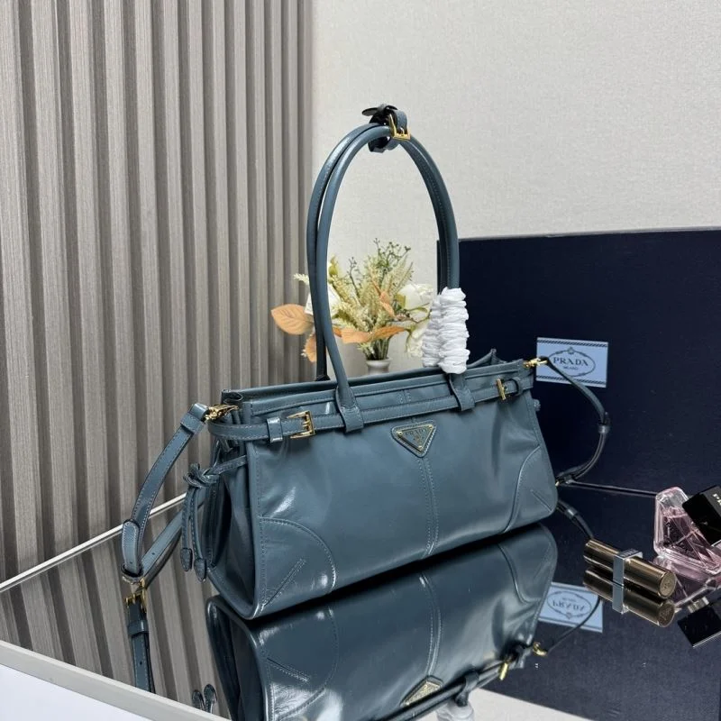 Accurate model Prada Top Handle Bags