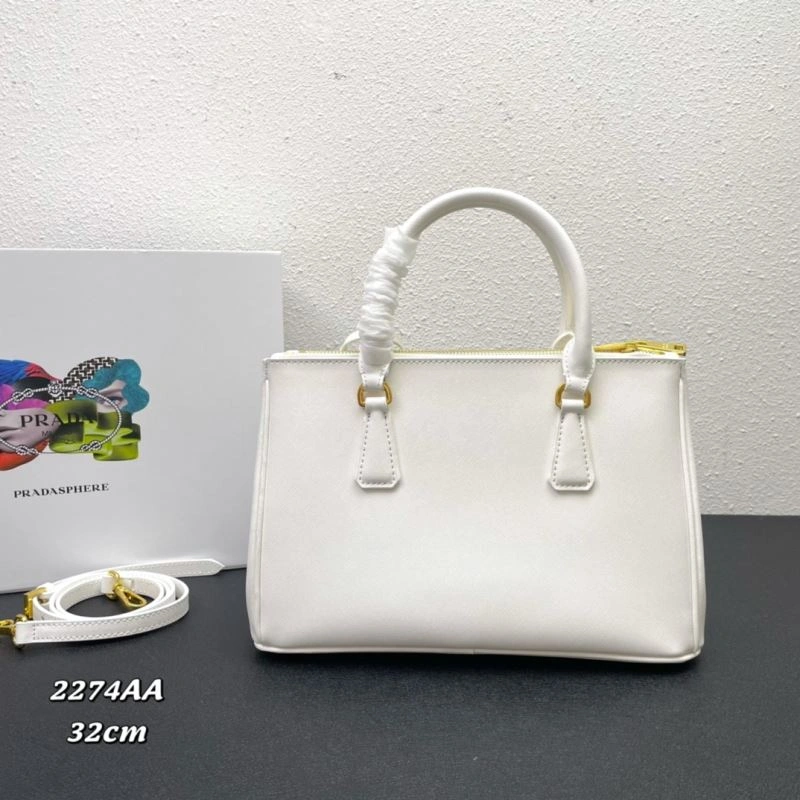Accurate model Prada Top Handle Bags