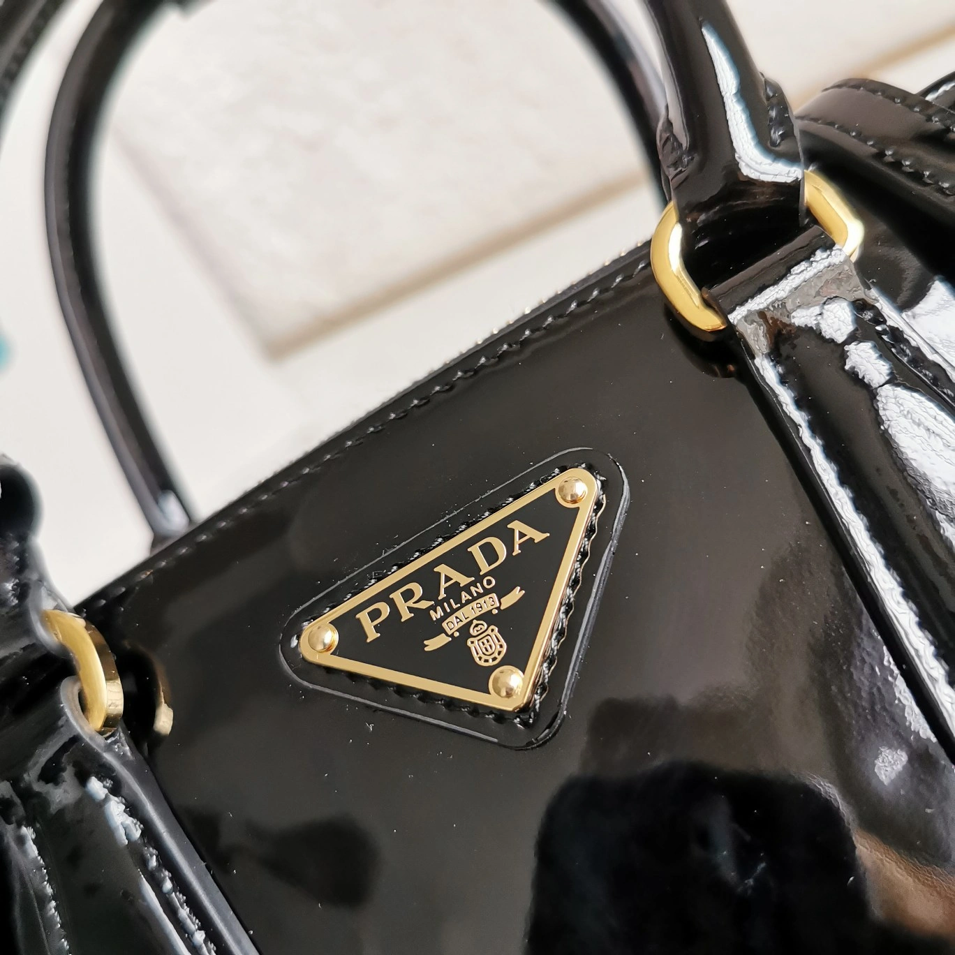 Accurate model Prada Top Handle Bags