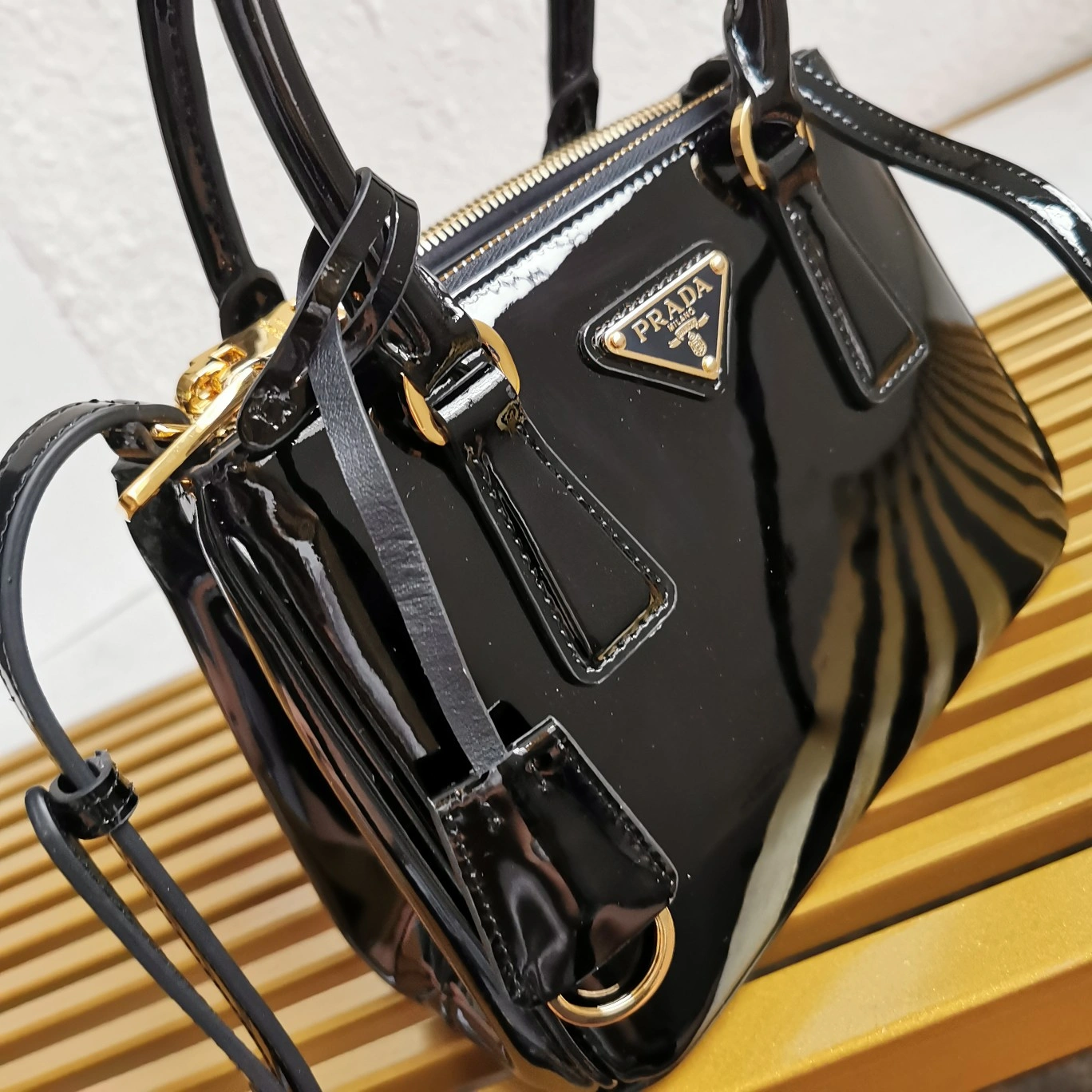 Accurate model Prada Top Handle Bags