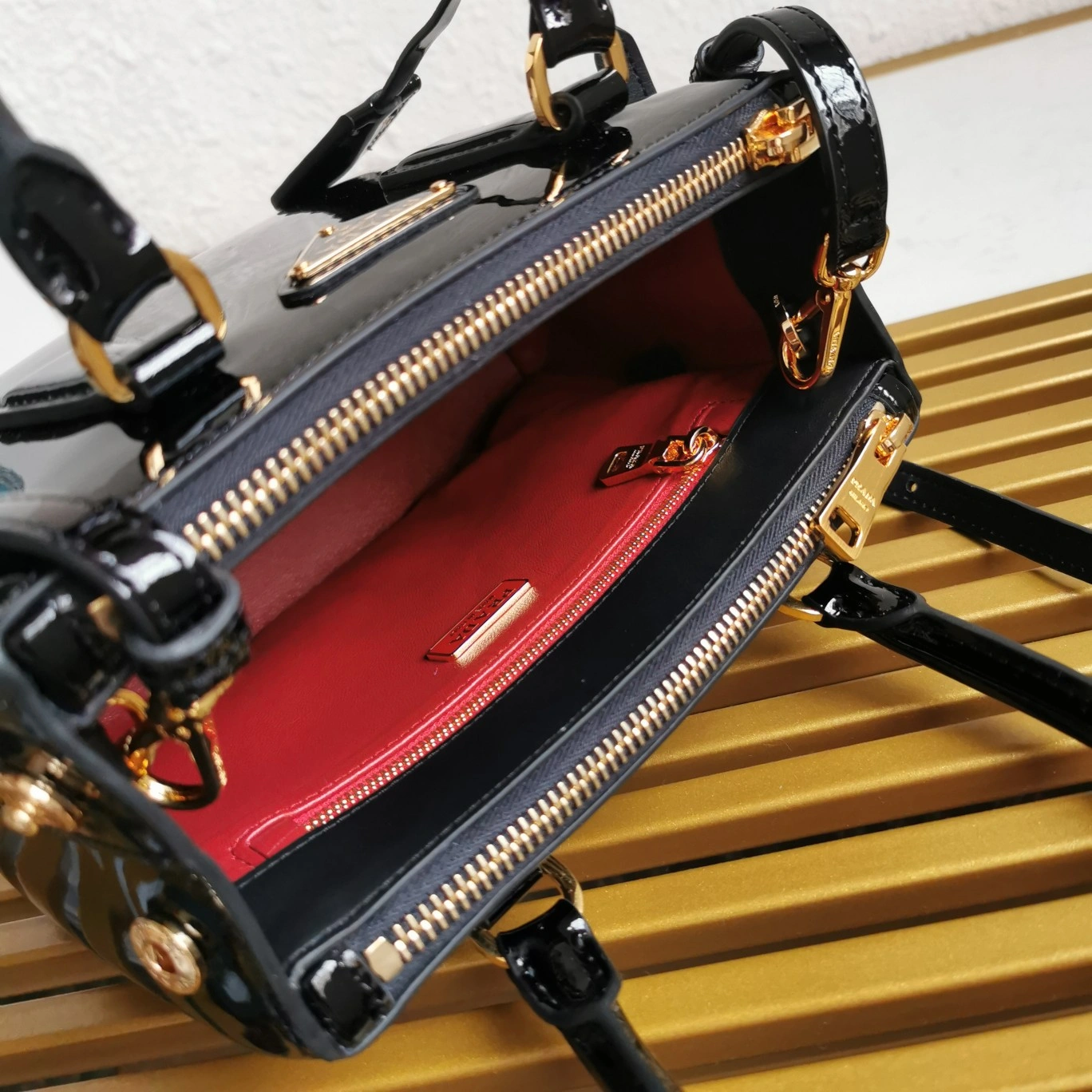 Accurate model Prada Top Handle Bags
