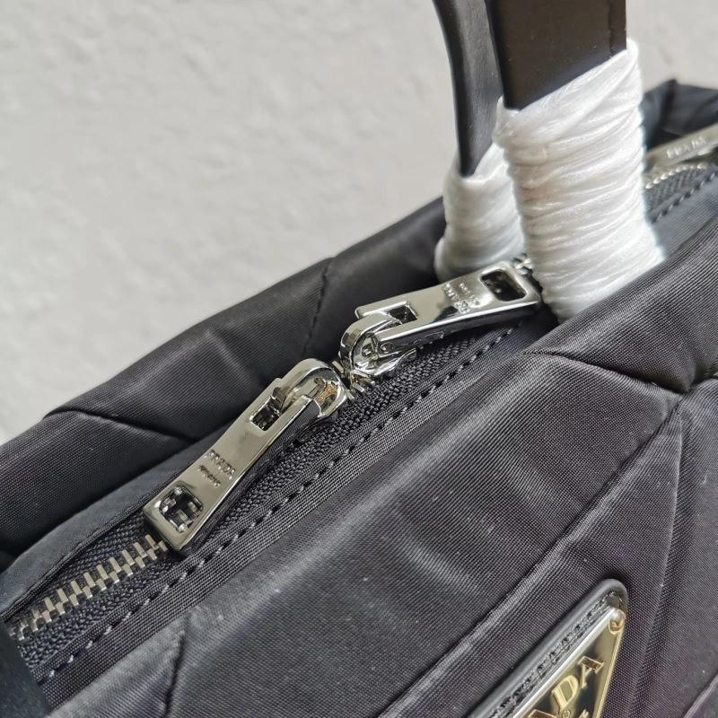 Accurate model Prada Top Handle Bags