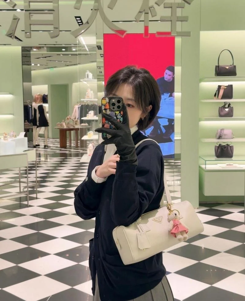 Cut-rate Prada Top Handle Bags