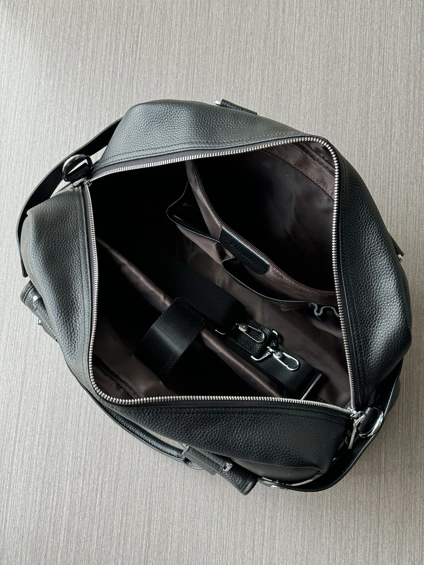 Low-cost Prada Travel Bags