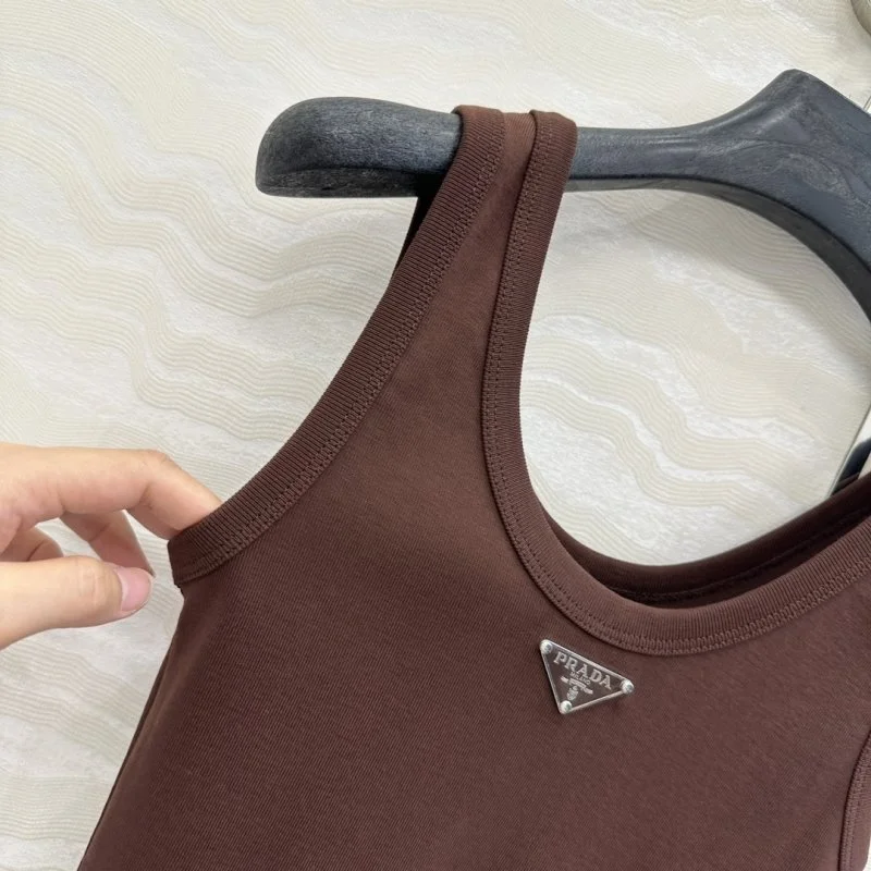 Low-cost Prada Vest