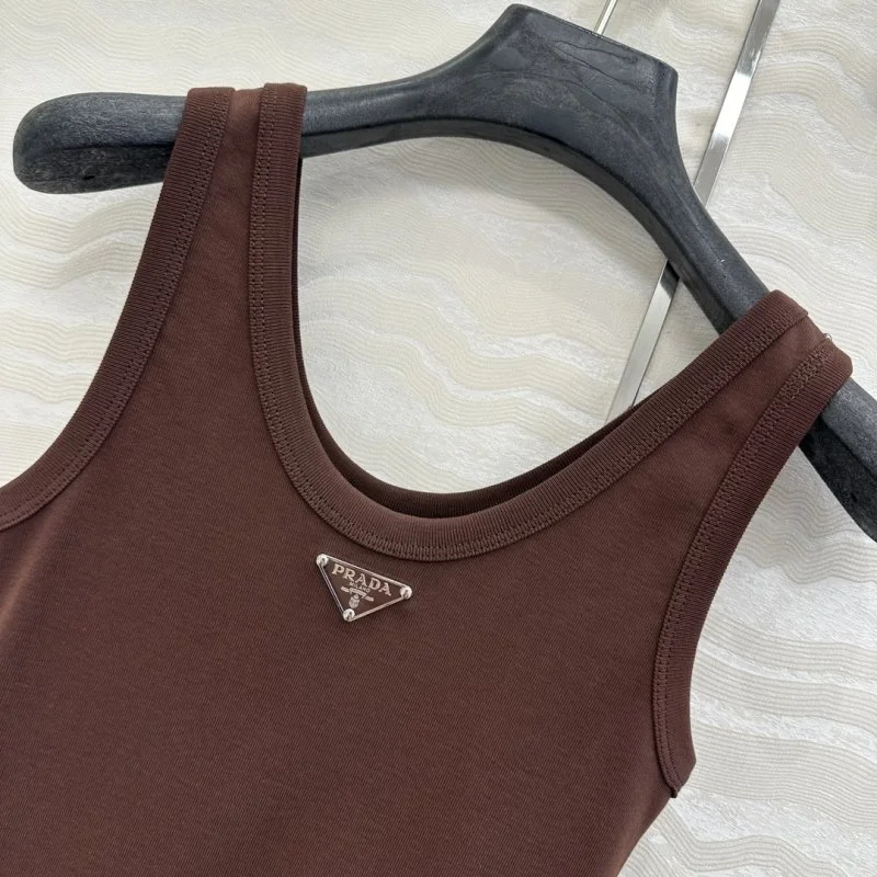 Low-cost Prada Vest