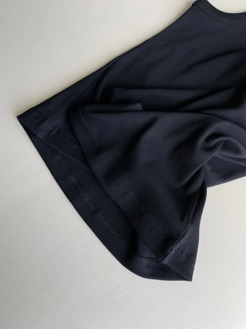 Top match Prada Vest