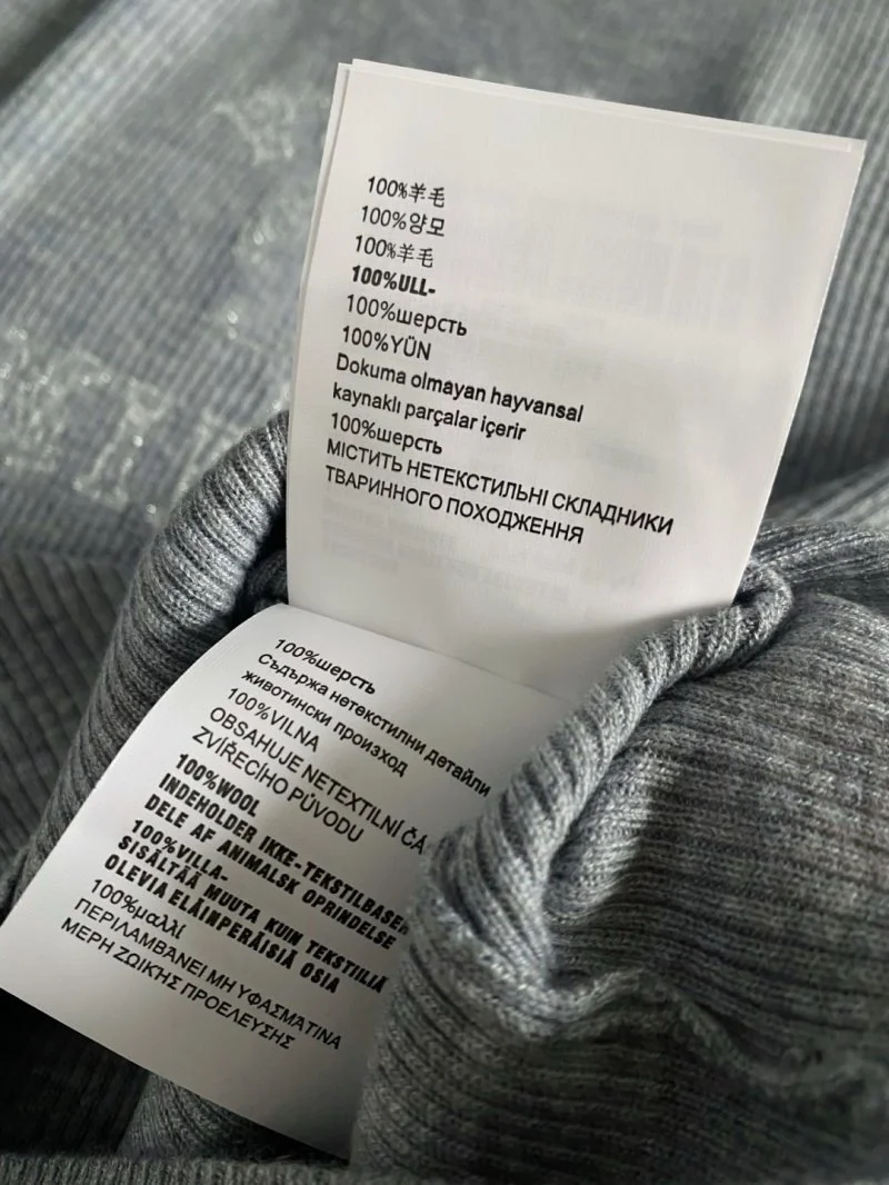 Accurate model Prada Vest