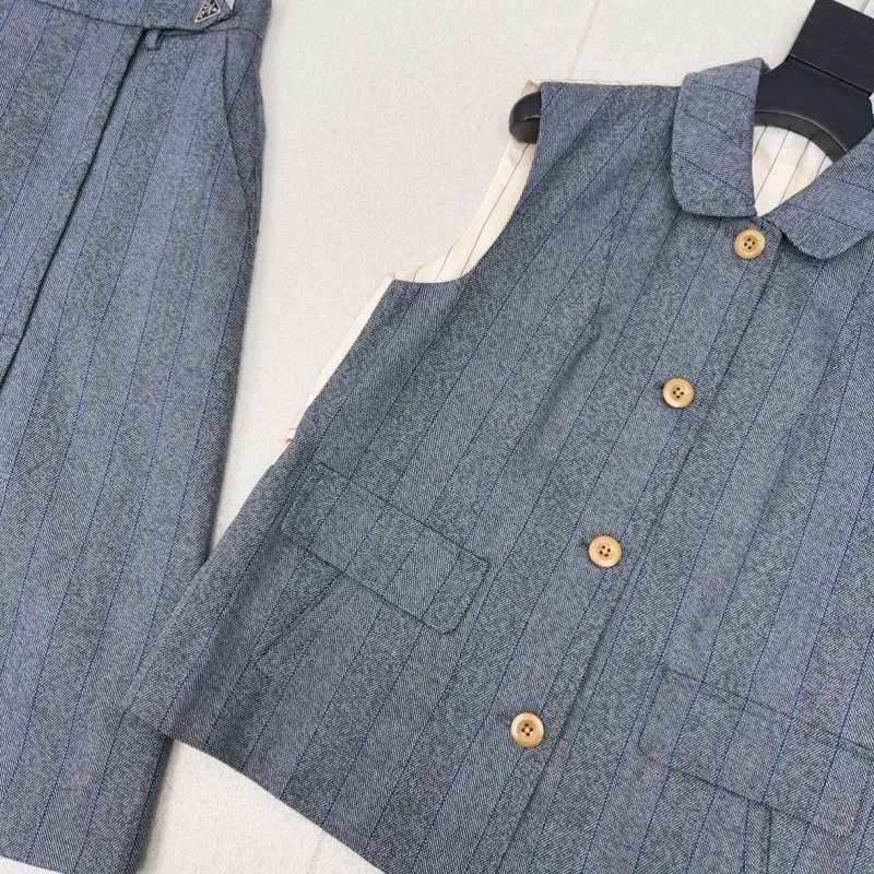 Accurate model Prada Vest