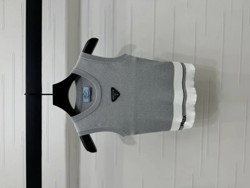 High fidelity Prada Vest