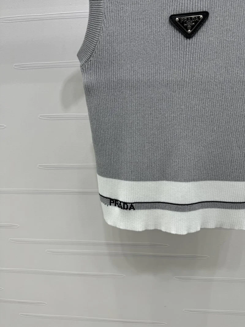 High fidelity Prada Vest